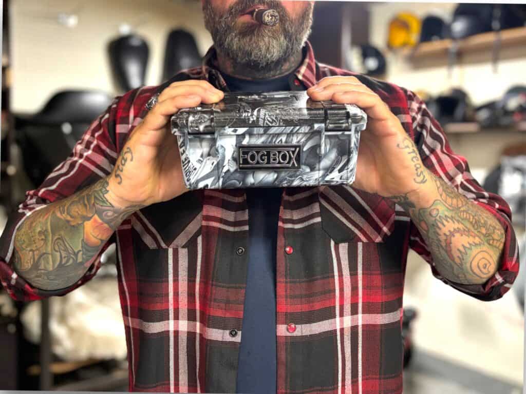 Best Travel Humidor Options - Smoke and Steel E012